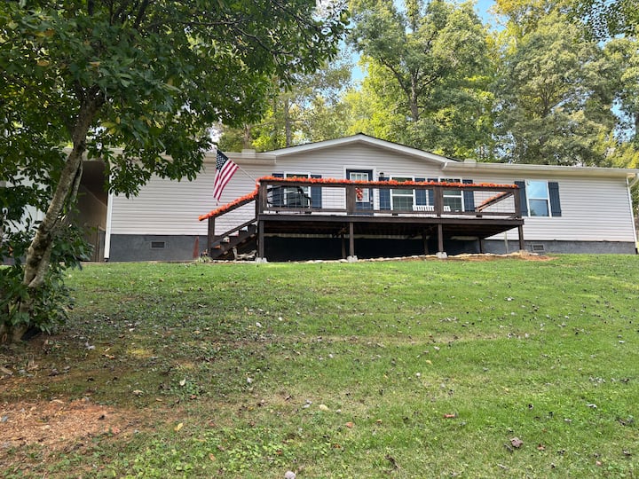 Neeley"s Country Suite - Walland, TN