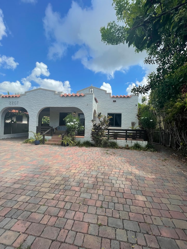 Authentic Miami Home Step From Attractions Parking - Miami