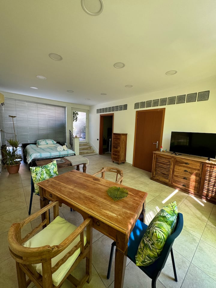 Cozy Apartment In Villa - All People Are Welcome - Ciampino
