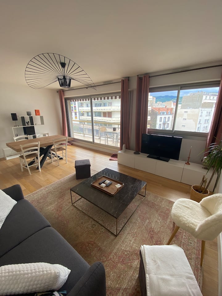 Hypercentre Terrasse + Parking - Clermont-Ferrand