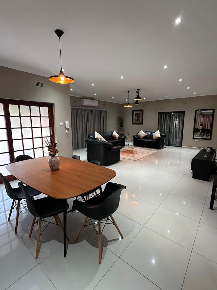 Home In Gaborone - Gaborone