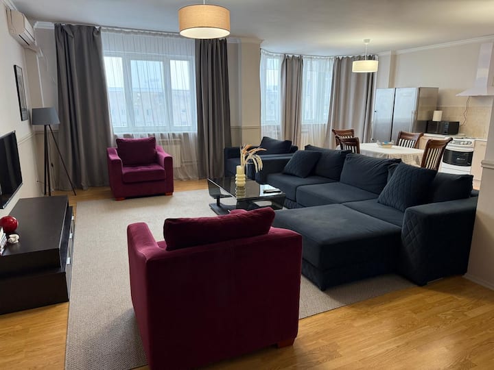 Квартира 120кв.м. в центре. Вид на гору Кок-Тобе - Kazakhstan