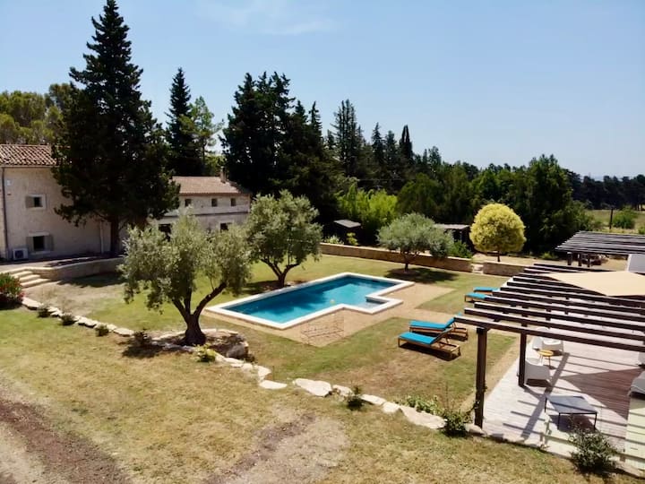 Mas De Caractère · Piscine Privée · Provence - Vaucluse