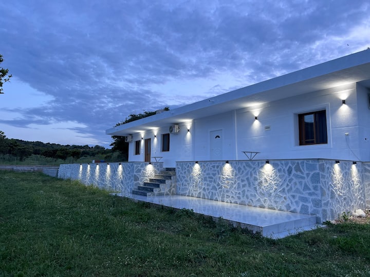 Guest House - Ksamil