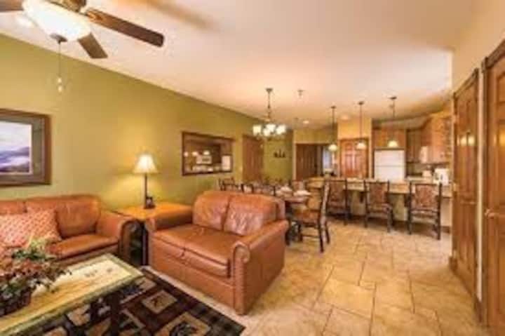 Smokey Mountain Resort Rooms - 개틀린버그