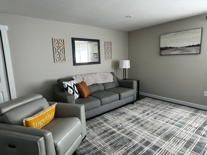Stylish Casa 3br~2ba (4~beds) - Pendleton, OR