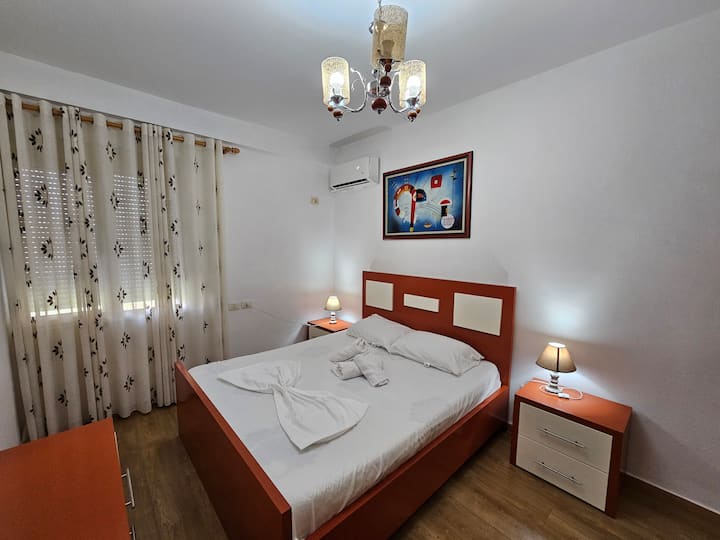 Bral Plepa - Two Bedroom Apartment Beachfront - Durrës