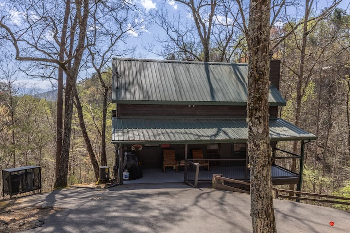 3br Cabin, Lake Access, Fishing, Gameroom, Hot Tub - Sky Rider, Pigeon Forge