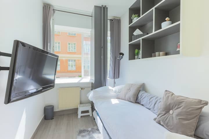 Lovely Studio In Paris Xvi - Paris