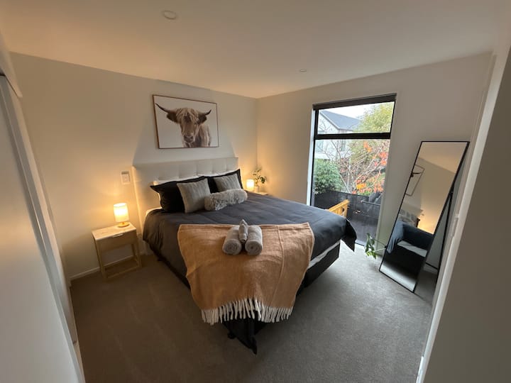 Luxury 2 Bedroom Hideout Near Cbd/merivale Mall - Christchurch