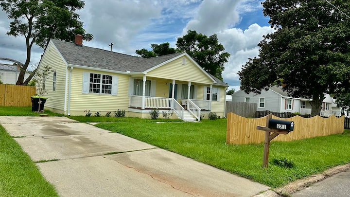 Great 4 Bedrooms By  Robins Afb For Long Stays - Warner Robins, GA