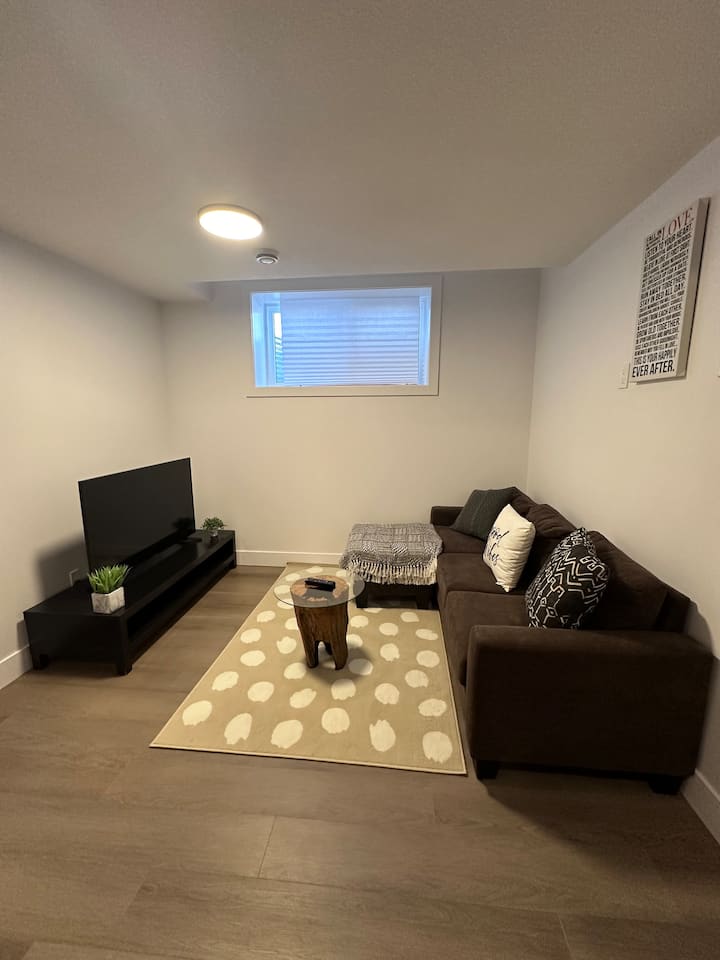 Trendy 2bd River Valley Suite - Edmonton
