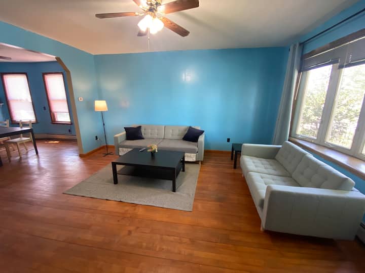 Private Sunny House Apt Near Nyc/nwk/cruise 3 Beds - Bayonne, NJ