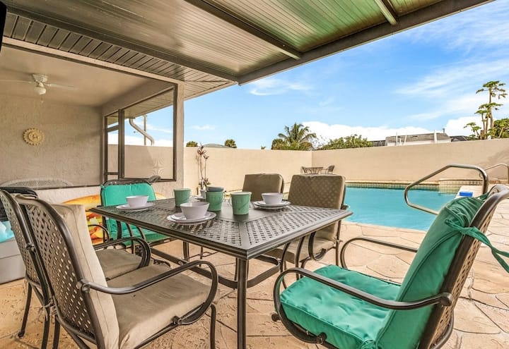 Courtyard Bungalow W. Heated Pool & Spa - Sanibel Island, FL