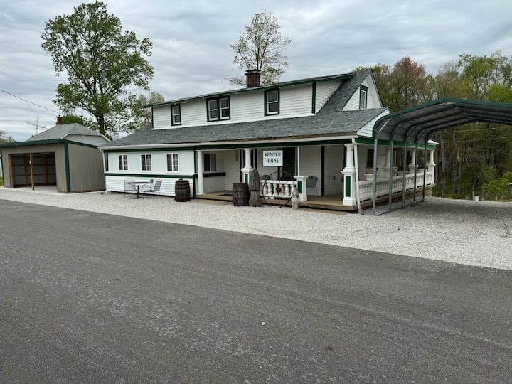 Kemper’s House At Mansfield In - Rockville, IN