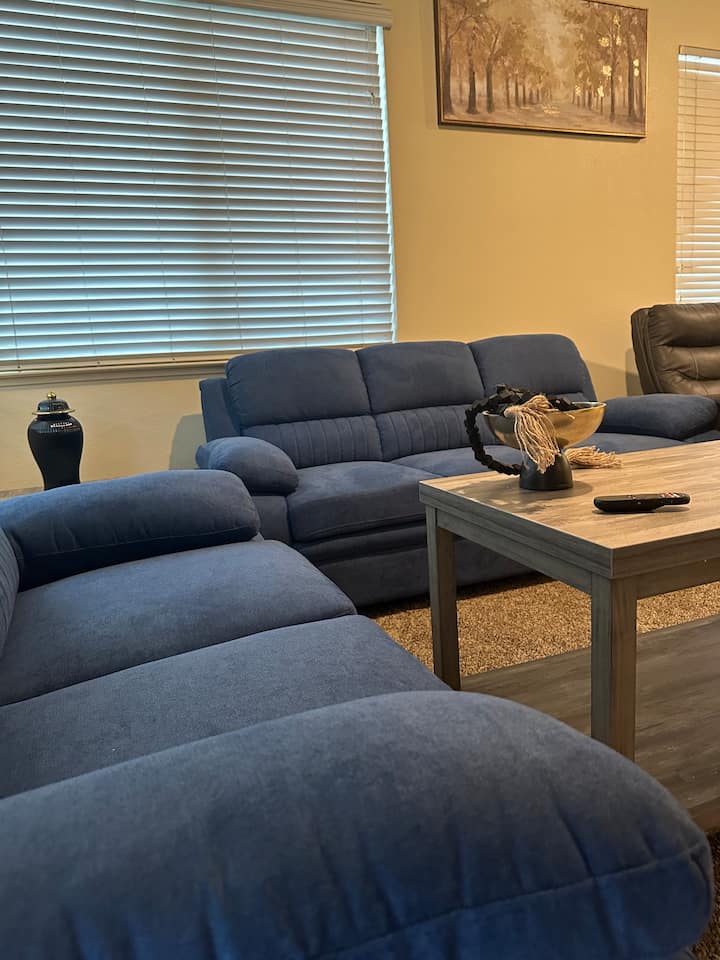 Affordable Cozy Comfortable Modern Home - Turlock, CA