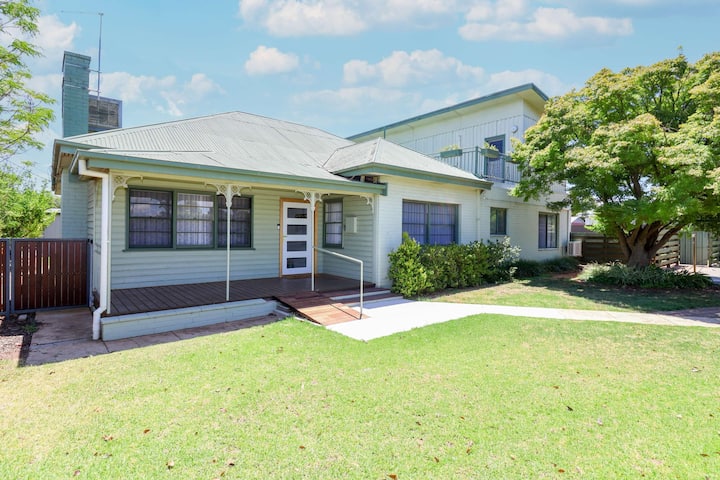 The Green House - Swan Hill