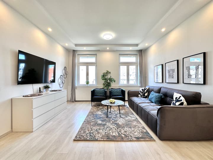 Near King Street 3b-apartment 8ppl/2bth/freewifi - Budapest