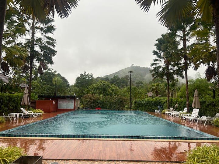 Khaosok Rain Bungalow Breakfast - Khao Sok