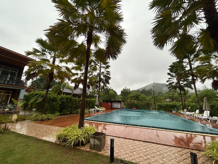 Khaosok Rain Bungalow Breakfasts - Khao Sok