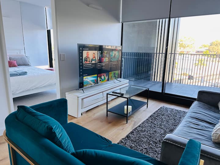 3-bedroom Plus ! Can Be 4-bedroom - Parramatta