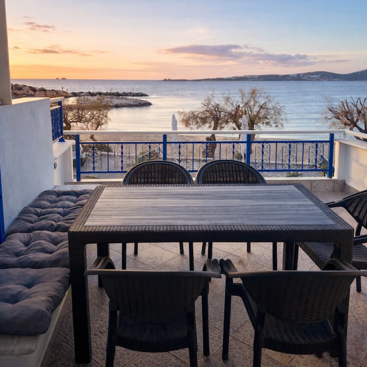 Stelios' Beachfront Retreat - Paros