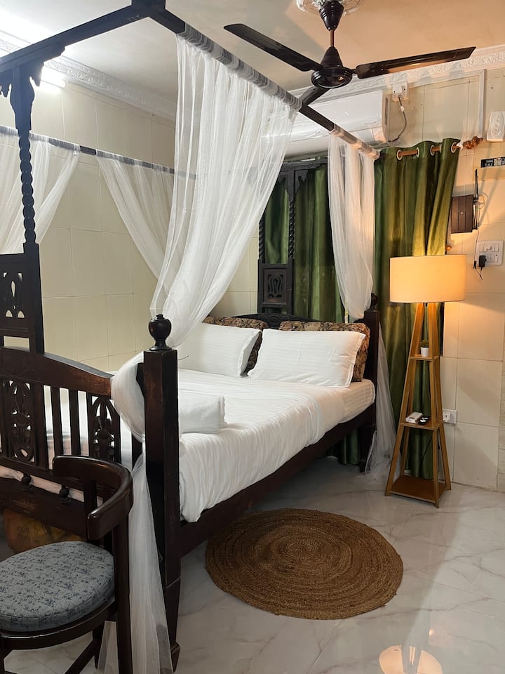 Victoria (Private Studio Apartment Bandra West) - Mumbai