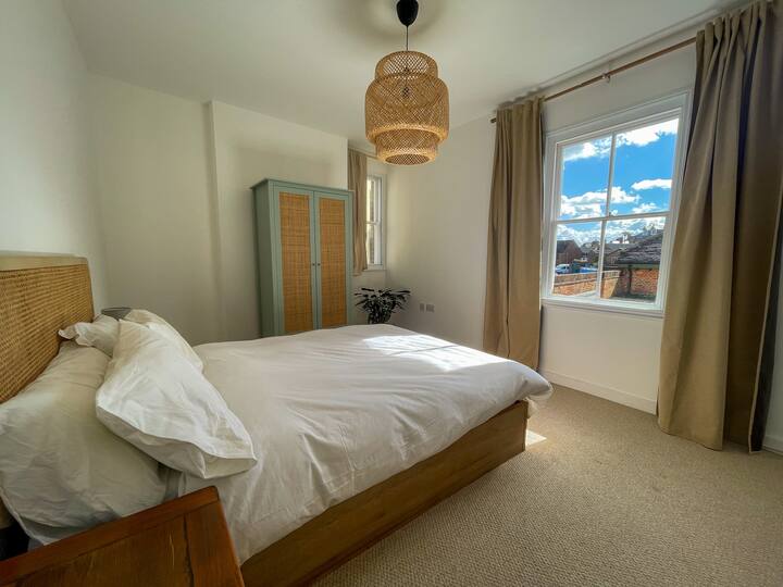 Stylish Georgian Getaway - Devizes