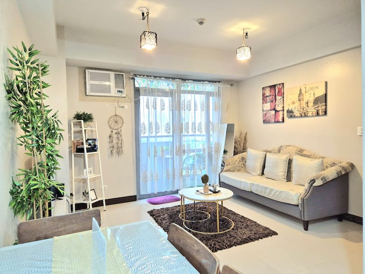 2 Queen Bed + Sofa Bed 1bedroom In Araneta Cubao - Quezon City