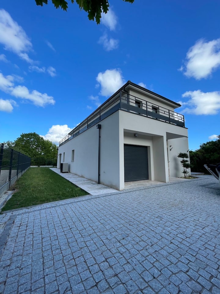 Grande Maison Sur 2 ÉTage - Pessac