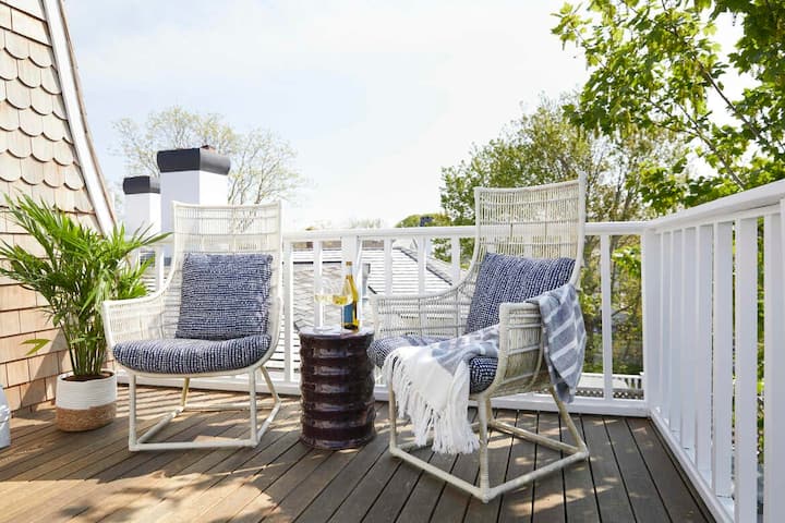 Close To Local Shops & Galleries - Edgartown, MA