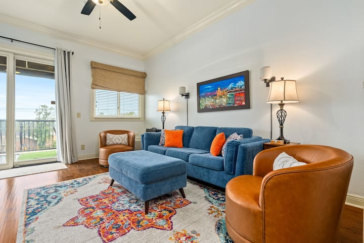 Aubie's Abode ~ 2/2 With Views Of Jordan-hare! - Auburn, AL