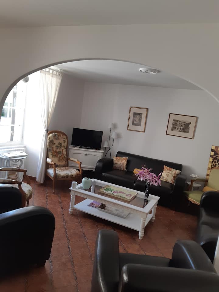 Elisa Maison De Village 3 éToiles +Piscine Privée - Puy-l'Évêque
