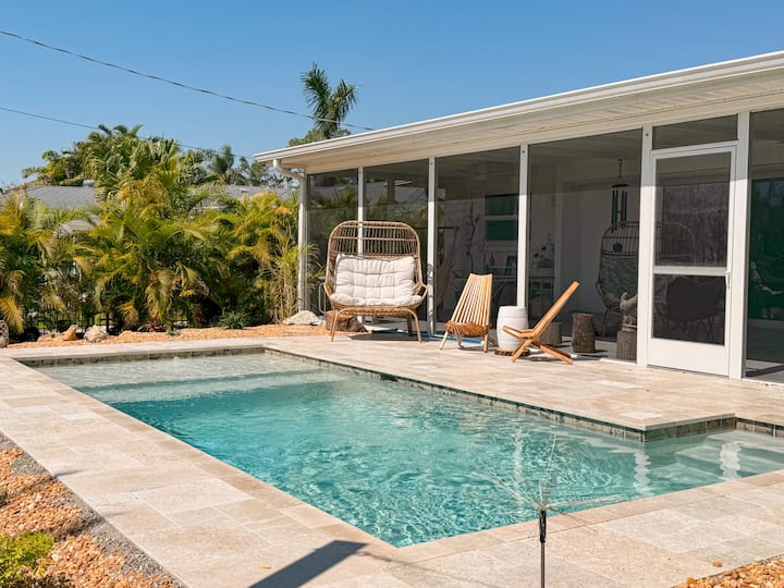 Stylish Pool Villa 3br/2ba With Outdoor Bathtub - サラソータ, FL
