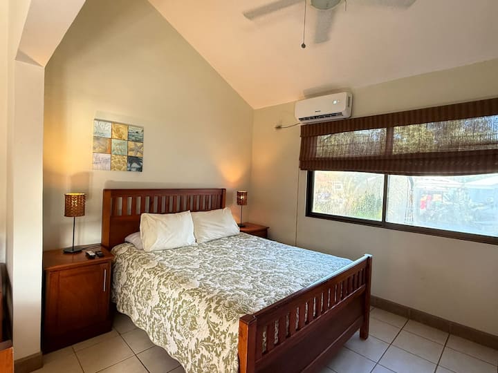Studio Near Beach | A/c + Great Wifi/free Parking - Playa Hermosa