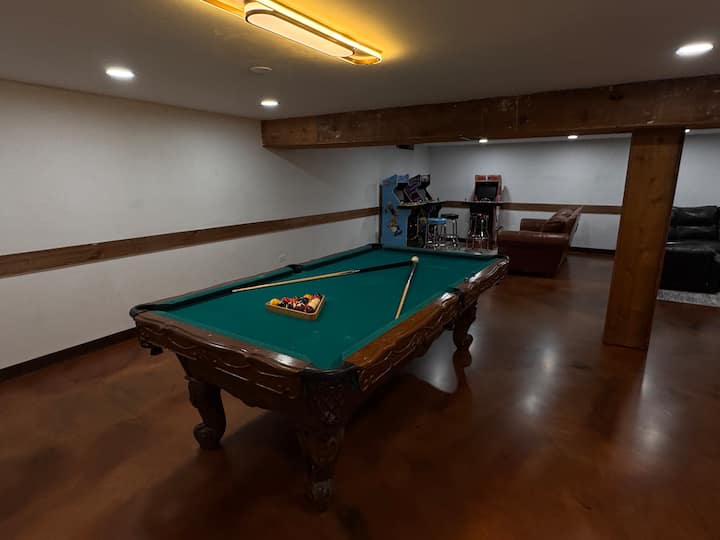 Now Open: Heated Pool With Entire House - Mallard Lake
