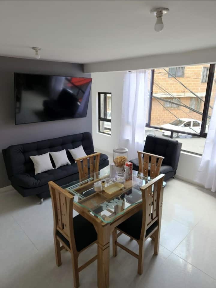 Elegante Y Amplio Apartamento - Itagüí