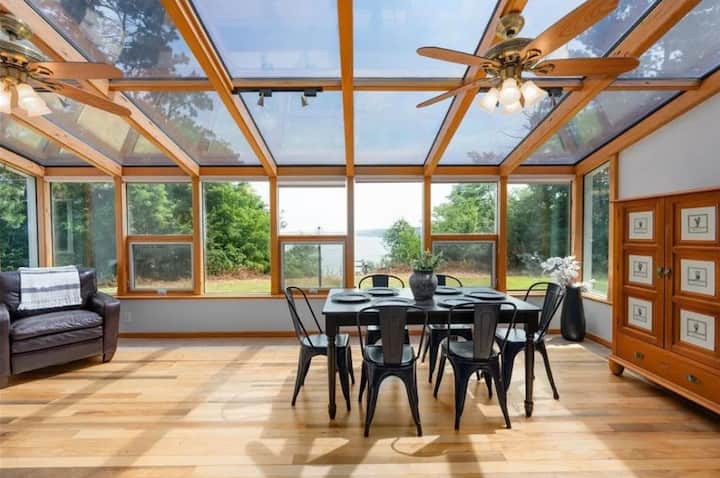 Midcentury House On Lake Altoona - Iconic Sunsets - Fall Creek, WI