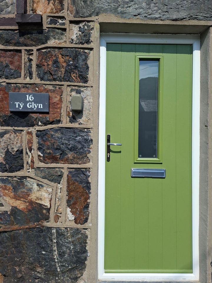 Snowdonia Grade Ii Listed Cosy Cottage - Beddgelert