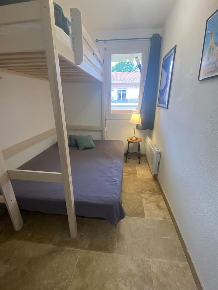 Apartment T2 Bormes les Mimosas Proximity to beach - Condominiums for ...