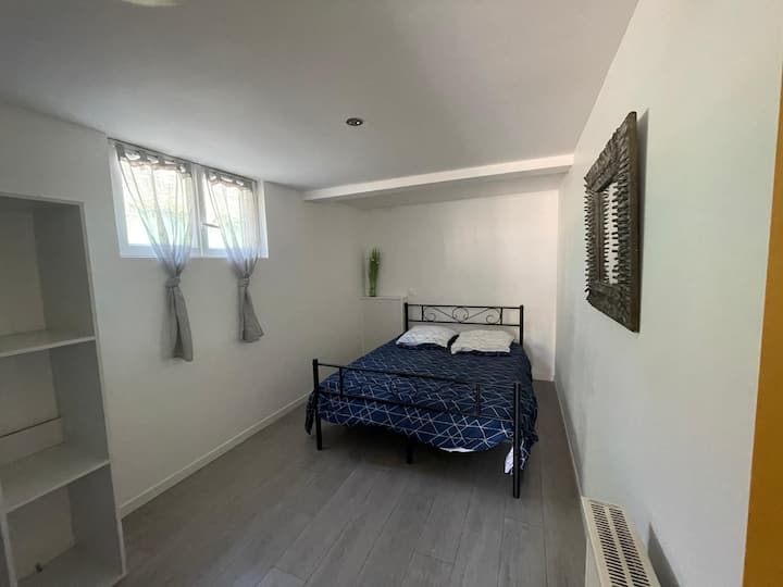 Chambre Avec Pièce De Vie - Meximieux