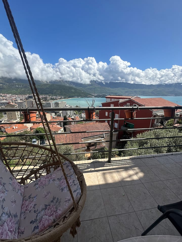 3 Rooms Flat In Budva Center/sea View/free Garage - Budva