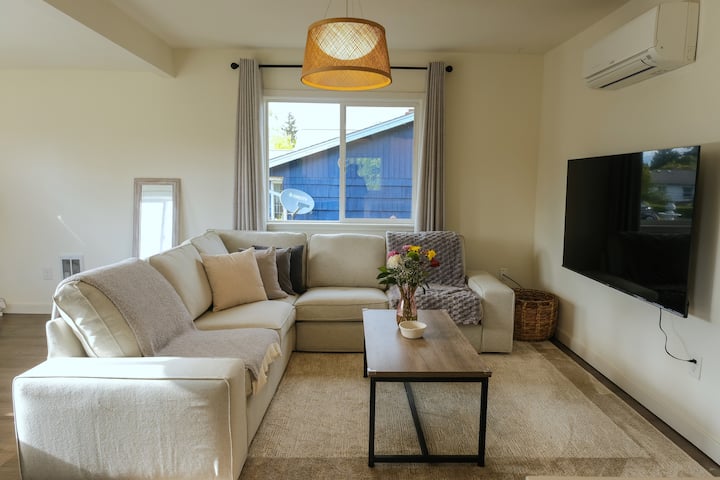 Room In Seattle-close To Downtown,airport,bus- R1 - Seattle