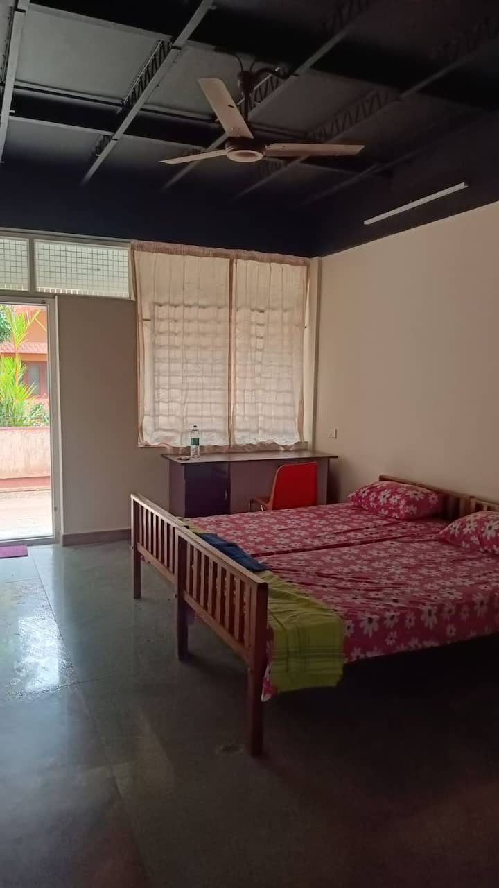 Alappatt Arcade G4 Studio Non-ac - Thrissur