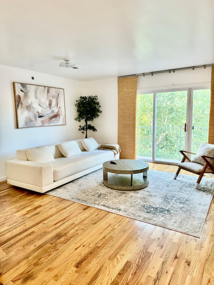 3bdr/2bath/balcony/2-car Garage/5mintoewr Airport - 紐約, NY