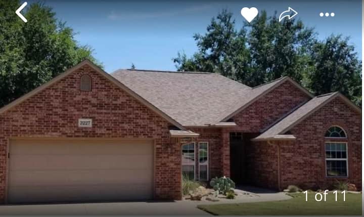 4 / 2 Quiet Neighborhood Pet Yrd - Stillwater, OK