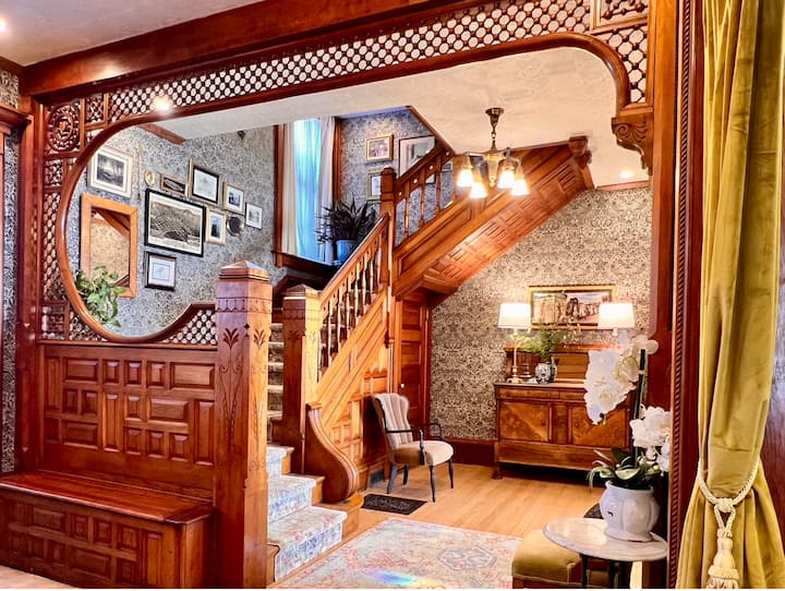 Historic Montana Manor - Helena, MT