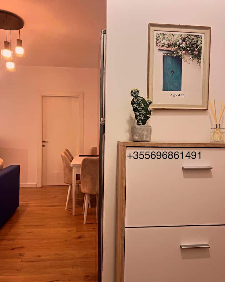 H Apartament - Durrës