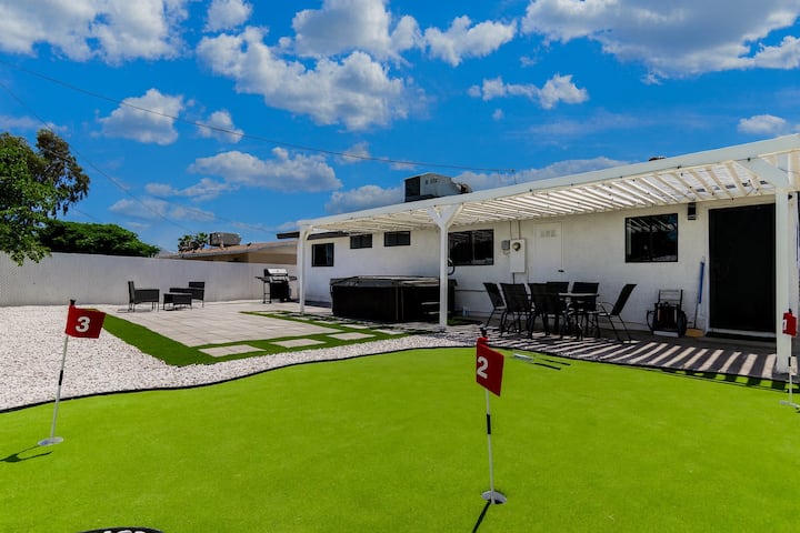 2 Kings • Mini Golf • Jacuzzi • Pet Friendly - Las Vegas
