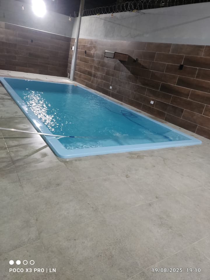 Casa. Bem Localizada - Guarujá